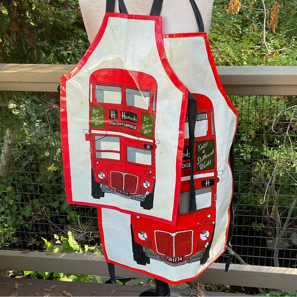 Harrods | Other | Harrods Set 2 Adult Child Vtg Big Red Bus Plastic ...